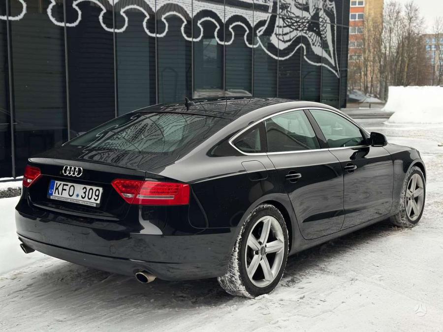 Melns Audi A5 Sportback 2011 Kauņa, ar dzinēja tilpumu 2.70 L un nobraukumu 343 tūkst. km par 6000 €, foto 4 vietnē AUTOMOTO.COM.LV