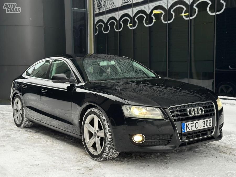 Black Audi A5 Sportback 2011 in Kaunas, with an engine capacity of 2.70 L and mileage of 351 thousand km for 6000 €, photo 1 on AUTOMOTO.COM.LV