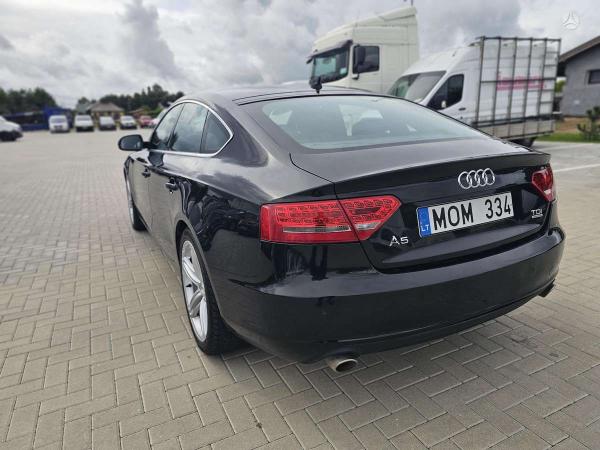 Black Audi A5 Sportback 2011 in Taurage, with an engine capacity of 3.00 L and mileage of 325 thousand km for 6200 €, photo 5 on AUTOMOTO.COM.LV