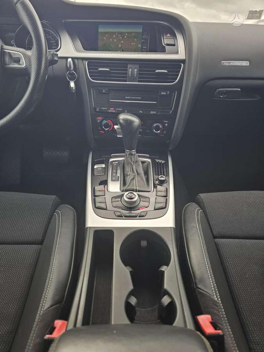 Black Audi A5 Sportback 2011 in Taurage, with an engine capacity of 3.00 L and mileage of 325 thousand km for 6200 €, photo 15 on AUTOMOTO.COM.LV
