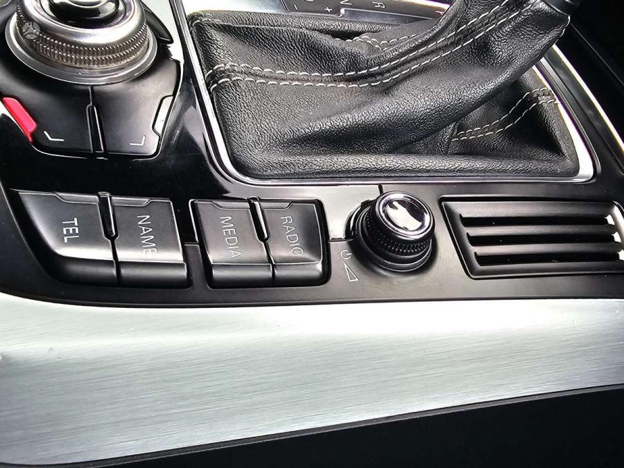 Black Audi A5 Sportback 2011 in Taurage, with an engine capacity of 3.00 L and mileage of 325 thousand km for 6200 €, photo 22 on AUTOMOTO.COM.LV