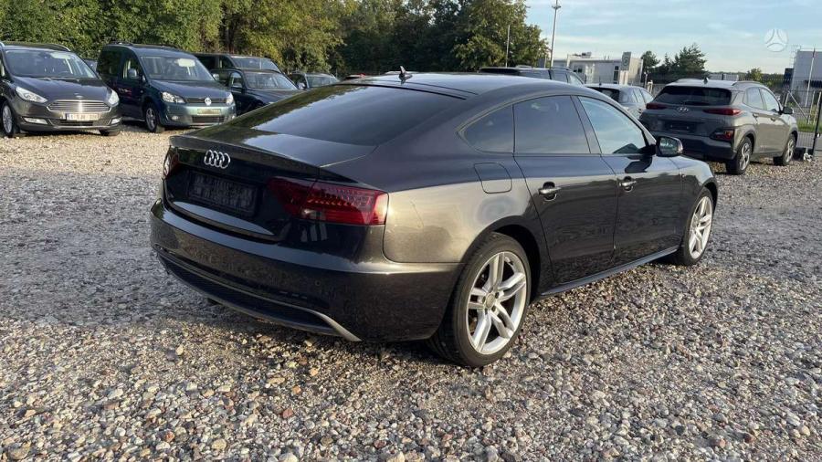 Черный Ауди A5 Sportback 2013 в Каунас, объемом двигателя 1.97 л и пробегом 199 тыс. км за 9350 €, фото 4 на AUTOMOTO.COM.LV