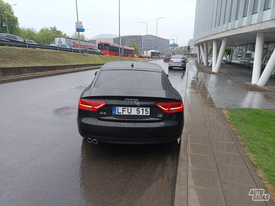 Melns Audi A5 Sportback 2014 Viļņa, ar dzinēja tilpumu 2.00 L un nobraukumu 257 tūkst. km par 9800 €, foto 7 vietnē AUTOMOTO.COM.LV