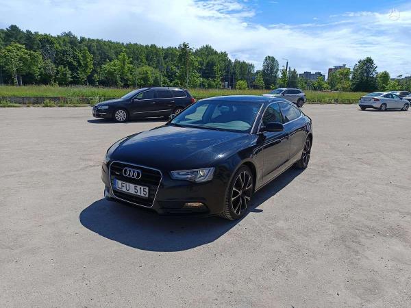 Black Audi A5 Sportback 2014 in Vilnius, with an engine capacity of 2.00 L and mileage of 257 thousand km for 9800 €, photo 2 on AUTOMOTO.COM.LV
