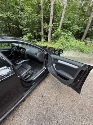 Black Audi A5 Sportback 2015 in Kaunas, with an engine capacity of 1.97 L and mileage of 270 thousand km for 11500 €, photo 19 on AUTOMOTO.COM.LV