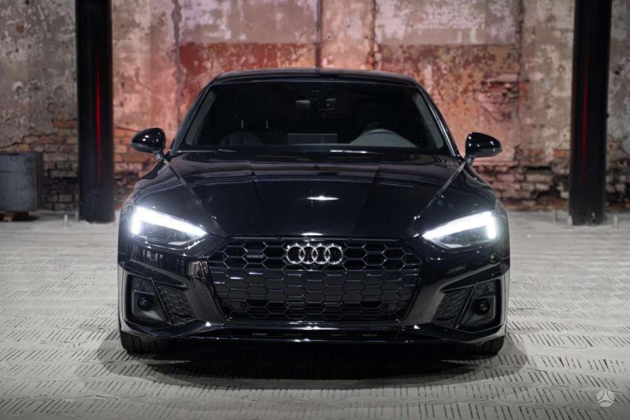 Black Audi A5 Sportback 2023 in Kaunas, with an engine capacity of 2.00 L and mileage of 10 thousand km for 34800 €, photo 4 on AUTOMOTO.COM.LV