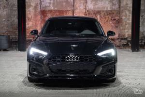 Black Audi A5 Sportback 2023 in Kaunas, with an engine capacity of 2.00 L and mileage of 10 thousand km for 25800 €, photo 5 on AUTOMOTO.COM.LV