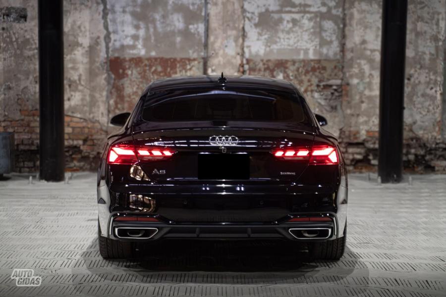 Black Audi A5 Sportback 2023 in Kaunas, with an engine capacity of 2.00 L and mileage of 10 thousand km for 25800 €, photo 6 on AUTOMOTO.COM.LV