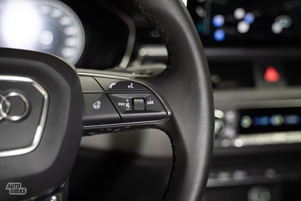 Black Audi A5 Sportback 2023 in Kaunas, with an engine capacity of 2.00 L and mileage of 10 thousand km for 25800 €, photo 10 on AUTOMOTO.COM.LV