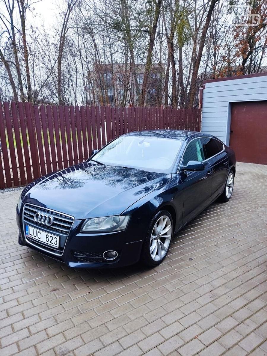 Blue Audi A5 Sportback 2010 in Kaunas, with an engine capacity of 2.00 L and mileage of 238 thousand km for 4400 €, photo 1 on AUTOMOTO.COM.LV