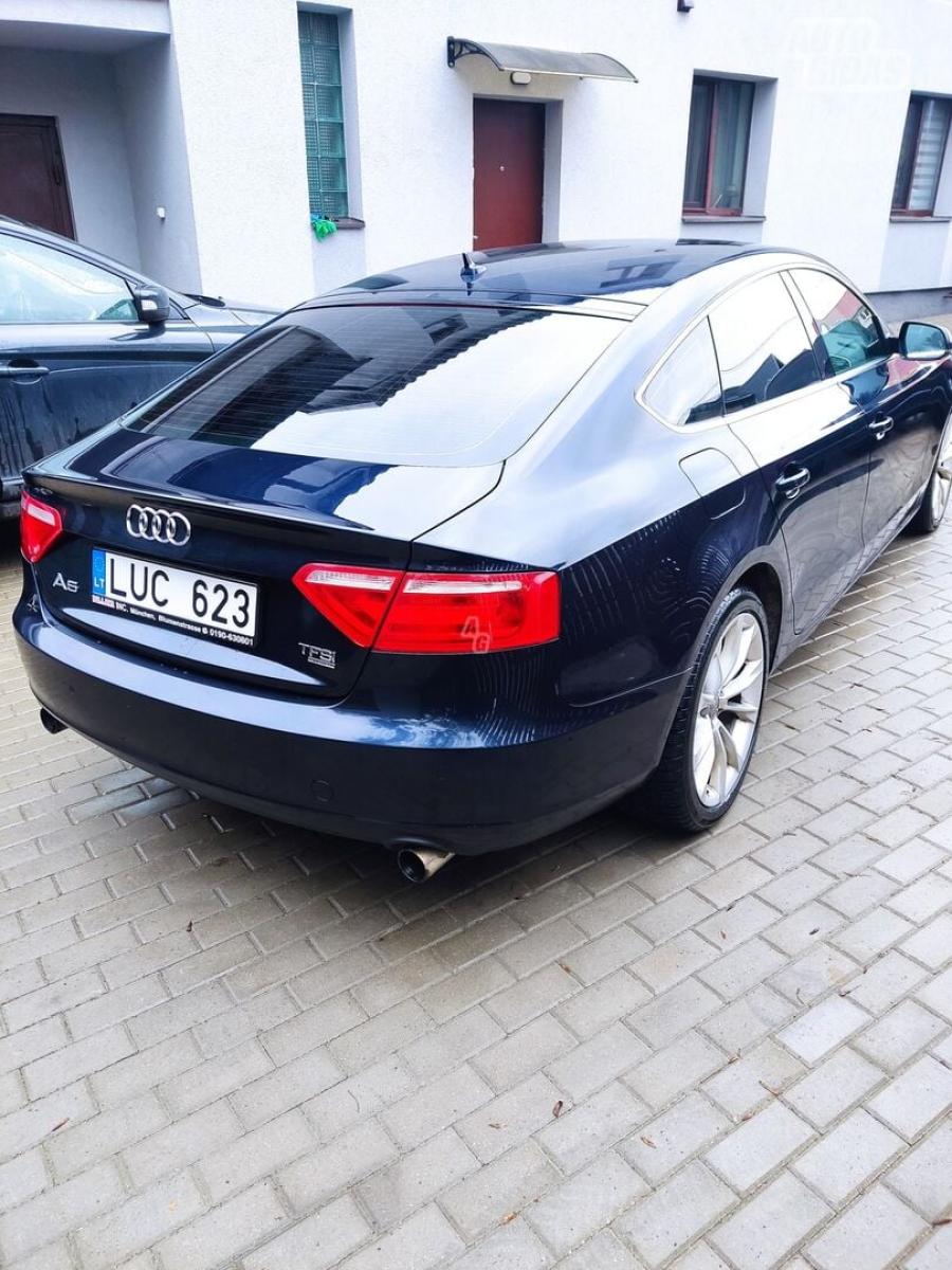 Blue Audi A5 Sportback 2010 in Kaunas, with an engine capacity of 2.00 L and mileage of 238 thousand km for 4400 €, photo 2 on AUTOMOTO.COM.LV