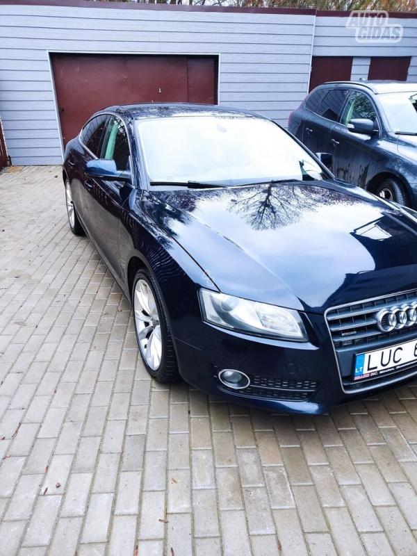 Blue Audi A5 Sportback 2010 in Kaunas, with an engine capacity of 2.00 L and mileage of 238 thousand km for 4400 €, photo 3 on AUTOMOTO.COM.LV