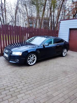 Blue Audi A5 Sportback 2010 in Kaunas, with an engine capacity of 2.00 L and mileage of 238 thousand km for 4400 €, photo 9 on AUTOMOTO.COM.LV