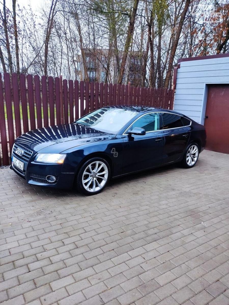 Blue Audi A5 Sportback 2010 in Kaunas, with an engine capacity of 2.00 L and mileage of 238 thousand km for 4400 €, photo 9 on AUTOMOTO.COM.LV