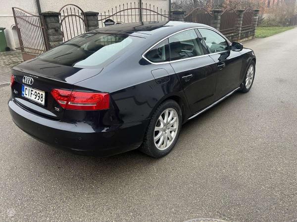Zils Audi A5 Sportback 2011 Kauņa, ar dzinēja tilpumu 1.97 L un nobraukumu 240 tūkst. km par 6900 €, foto 5 vietnē AUTOMOTO.COM.LV