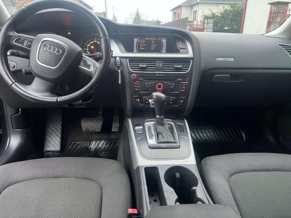 Blue Audi A5 Sportback 2011 in Kaunas, with an engine capacity of 1.97 L and mileage of 240 thousand km for 6900 €, photo 11 on AUTOMOTO.COM.LV