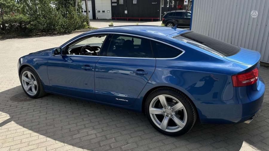 Blue Audi A5 Sportback 2011 in Marijampole, with an engine capacity of 2.97 L and mileage of 291 thousand km for 8700 €, photo 11 on AUTOMOTO.COM.LV