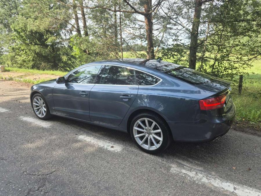 Zils Audi A5 Sportback 2015 Tauragė, ar dzinēja tilpumu 1.97 L un nobraukumu 250 tūkst. km par 10500 €, foto 9 vietnē AUTOMOTO.COM.LV