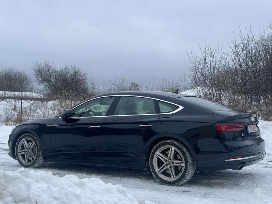Blue Audi A5 Sportback 2018 in Vilnius, with an engine capacity of 1.98 L and mileage of 211 thousand km for 18300 €, photo 16 on AUTOMOTO.COM.LV
