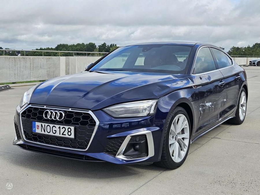 Zils Audi A5 Sportback 2020 Viļņa, ar dzinēja tilpumu 2.00 L un nobraukumu 35 tūkst. km par 15500 €, foto 3 vietnē AUTOMOTO.COM.LV
