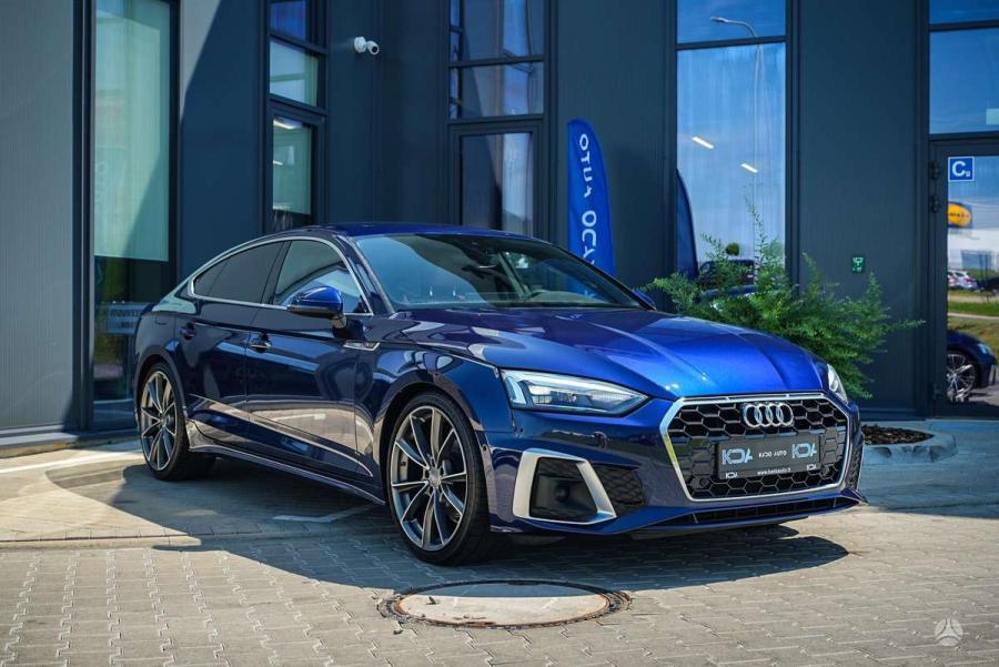 Blue Audi A5 Sportback 2021 in Kaunas, with an engine capacity of 1.97 L and mileage of 156 thousand km for 21750 €, photo 1 on AUTOMOTO.COM.LV