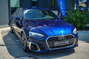 Blue Audi A5 Sportback 2021 in Kaunas, with an engine capacity of 1.97 L and mileage of 156 thousand km for 21750 €, photo 3 on AUTOMOTO.COM.LV