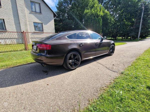 Brown Audi A5 Sportback 2011 in Vilnius, with an engine capacity of 0.00 L and mileage of 240 thousand km for 6700 €, photo 3 on AUTOMOTO.COM.LV