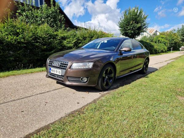 Brown Audi A5 Sportback 2011 in Vilnius, with an engine capacity of 0.00 L and mileage of 240 thousand km for 6700 €, photo 8 on AUTOMOTO.COM.LV