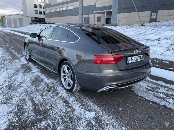 Brown Audi A5 Sportback 2014 in Vilnius, with an engine capacity of 2.00 L and mileage of 230 thousand km for 10400 €, photo 4 on AUTOMOTO.COM.LV