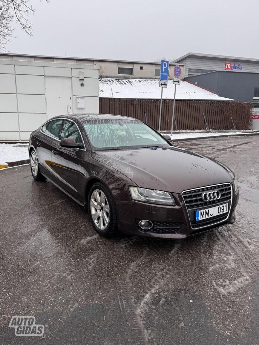Brown Audi A5 Sportback 2011 in Vilnius, with an engine capacity of 2.00 L and mileage of 270 thousand km for 7800 €, photo 2 on AUTOMOTO.COM.LV