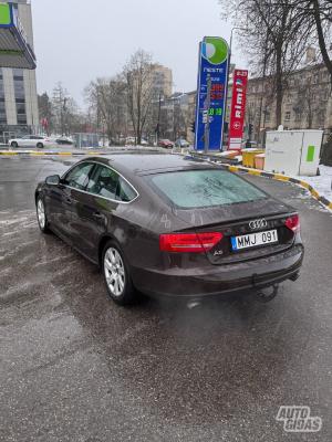Brown Audi A5 Sportback 2011 in Vilnius, with an engine capacity of 2.00 L and mileage of 270 thousand km for 7800 €, photo 3 on AUTOMOTO.COM.LV