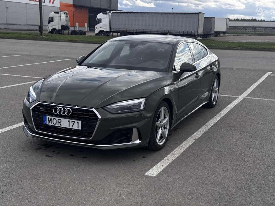 Green Audi A5 Sportback 2020 in Kaunas, with an engine capacity of 3.00 L and mileage of 109 thousand km for 32200 €, photo 1 on AUTOMOTO.COM.LV