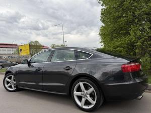 Pelēks Audi A5 Sportback 2010 Kauņa, ar dzinēja tilpumu 2.00 L un nobraukumu 243 tūkst. km par 5750 €, foto 19 vietnē AUTOMOTO.COM.LV