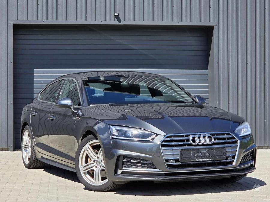 Grey Audi A5 Sportback 2017 in Kaunas, with an engine capacity of 2.00 L and mileage of 300 thousand km for 16750 €, photo 1 on AUTOMOTO.COM.LV