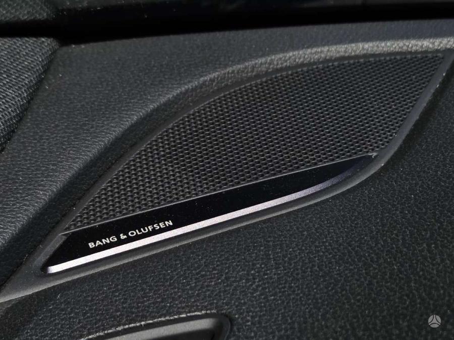 Grey Audi A5 Sportback 2017 in Kaunas, with an engine capacity of 2.00 L and mileage of 300 thousand km for 16750 €, photo 12 on AUTOMOTO.COM.LV
