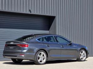 Grey Audi A5 Sportback 2017 in Kaunas, with an engine capacity of 2.00 L and mileage of 300 thousand km for 15999 €, photo 7 on AUTOMOTO.COM.LV