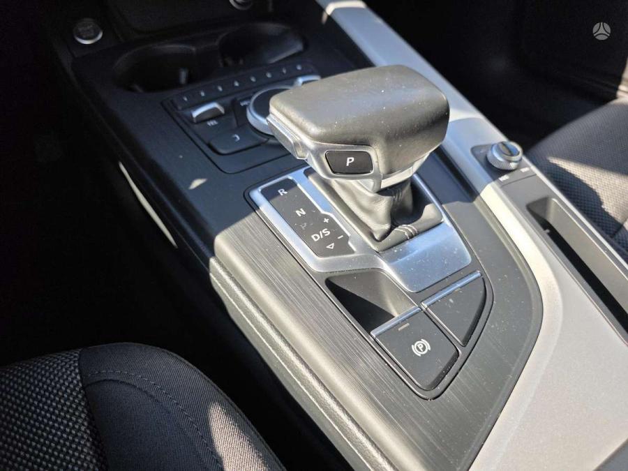 Серый Ауди A5 Sportback 2019 в Тельшяй, объемом двигателя 1.98 л и пробегом 206 тыс. км за 16800 €, фото 40 на AUTOMOTO.COM.LV