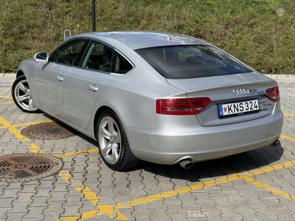 Pelēks Audi A5 Sportback 2009 Viļņa, ar dzinēja tilpumu 2.97 L un nobraukumu 357 tūkst. km par 5000 €, foto 5 vietnē AUTOMOTO.COM.LV