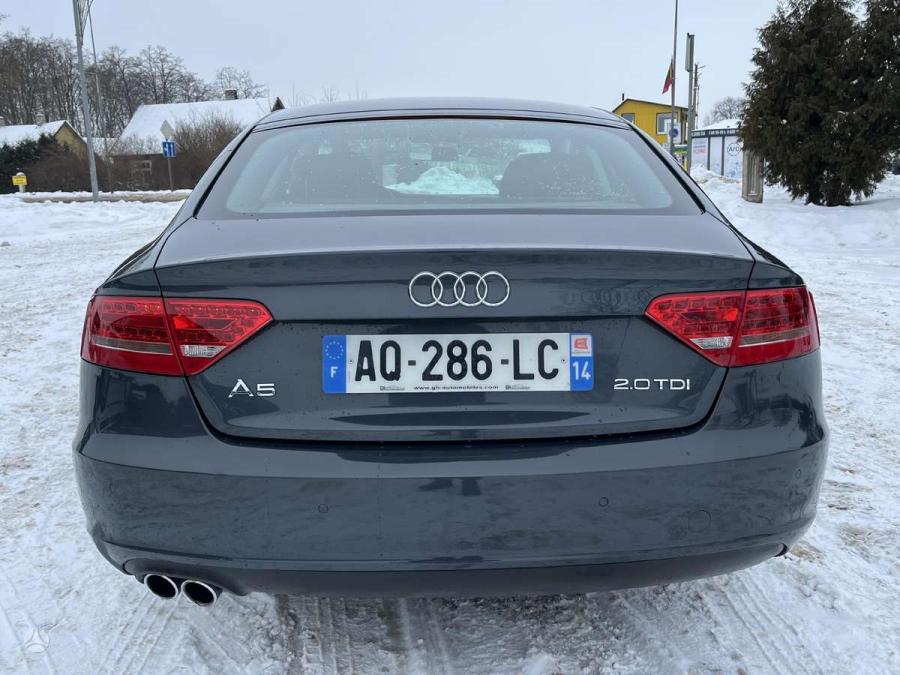 Grey Audi A5 Sportback 2010 in Taurage, with an engine capacity of 1.97 L and mileage of 292 thousand km for 6250 €, photo 4 on AUTOMOTO.COM.LV