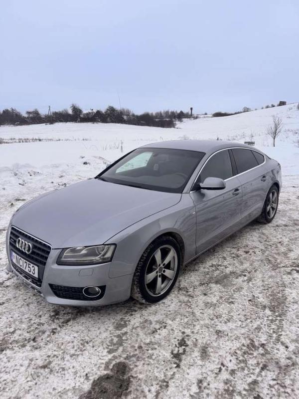 Pelēks Audi A5 Sportback 2010 Vievis, ar dzinēja tilpumu 1.98 L un nobraukumu 292 tūkst. km par 8300 €, foto 1 vietnē AUTOMOTO.COM.LV