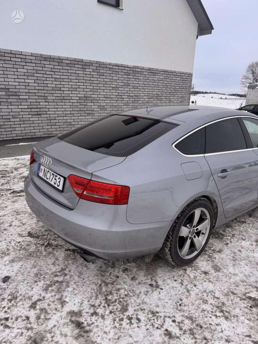 Серый Ауди A5 Sportback 2010 в Вевис, объемом двигателя 1.98 л и пробегом 292 тыс. км за 8300 €, фото 3 на AUTOMOTO.COM.LV