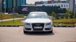 Серый Ауди A5 Sportback 2010 в Вильнюс, объемом двигателя 2.00 л и пробегом 345 тыс. км за 6300 €, фото 3 на AUTOMOTO.COM.LV