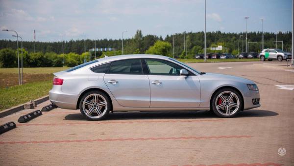 Серый Ауди A5 Sportback 2010 в Вильнюс, объемом двигателя 2.00 л и пробегом 345 тыс. км за 6300 €, фото 4 на AUTOMOTO.COM.LV