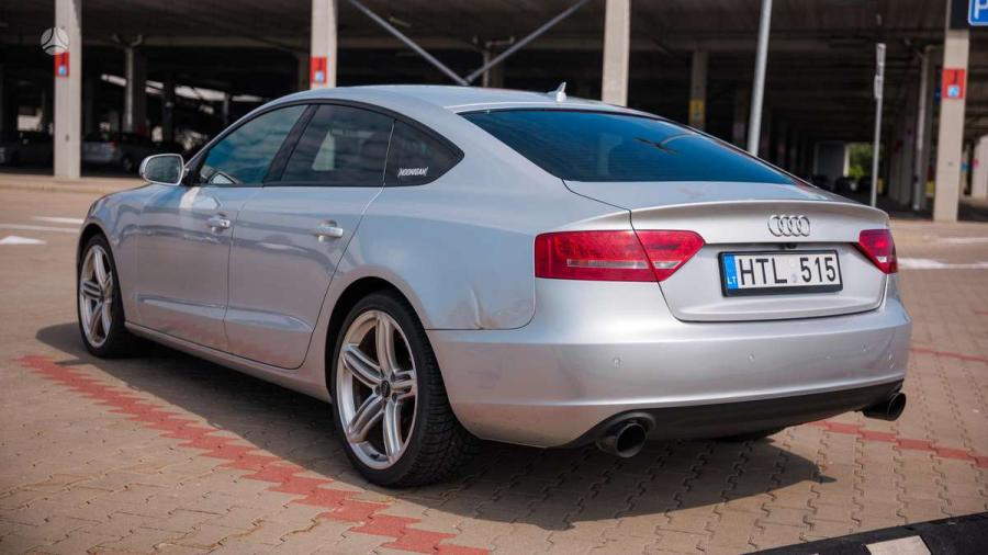 Серый Ауди A5 Sportback 2010 в Вильнюс, объемом двигателя 2.00 л и пробегом 345 тыс. км за 6300 €, фото 8 на AUTOMOTO.COM.LV