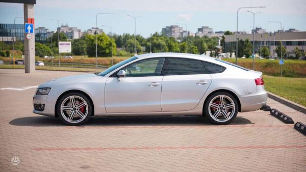 Серый Ауди A5 Sportback 2010 в Вильнюс, объемом двигателя 2.00 л и пробегом 345 тыс. км за 6300 €, фото 8 на AUTOMOTO.COM.LV