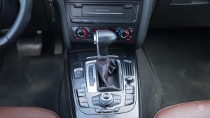 Серый Ауди A5 Sportback 2010 в Вильнюс, объемом двигателя 2.00 л и пробегом 345 тыс. км за 6300 €, фото 18 на AUTOMOTO.COM.LV
