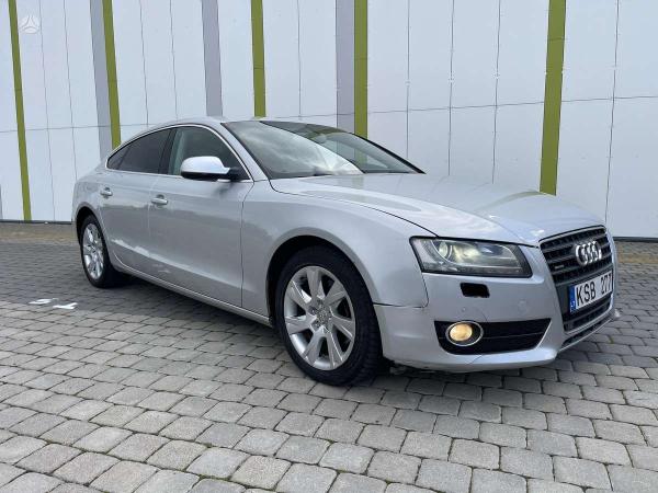Pelēks Audi A5 Sportback 2010 Viļņa, ar dzinēja tilpumu 1.98 L un nobraukumu 300 tūkst. km par 3500 €, foto 1 vietnē AUTOMOTO.COM.LV
