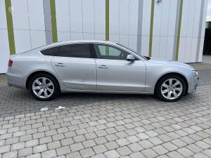 Grey Audi A5 Sportback 2010 in Vilnius, with an engine capacity of 1.98 L and mileage of 300 thousand km for 3500 €, photo 4 on AUTOMOTO.COM.LV