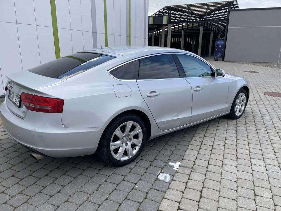 Grey Audi A5 Sportback 2010 in Vilnius, with an engine capacity of 1.98 L and mileage of 300 thousand km for 3500 €, photo 6 on AUTOMOTO.COM.LV