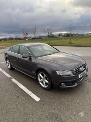 Grey Audi A5 Sportback 2011 in Siauliai, with an engine capacity of 1.97 L and mileage of 295 thousand km for 2800 €, photo 2 on AUTOMOTO.COM.LV